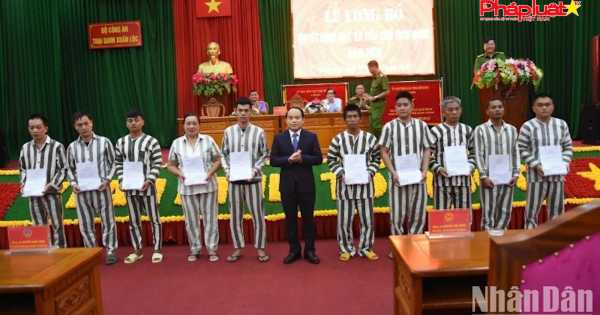 Pháp Luật TV - Phó Chánh án TANDTC Nguyễn Quốc Đoàn: Đặc xá thể hiện ...